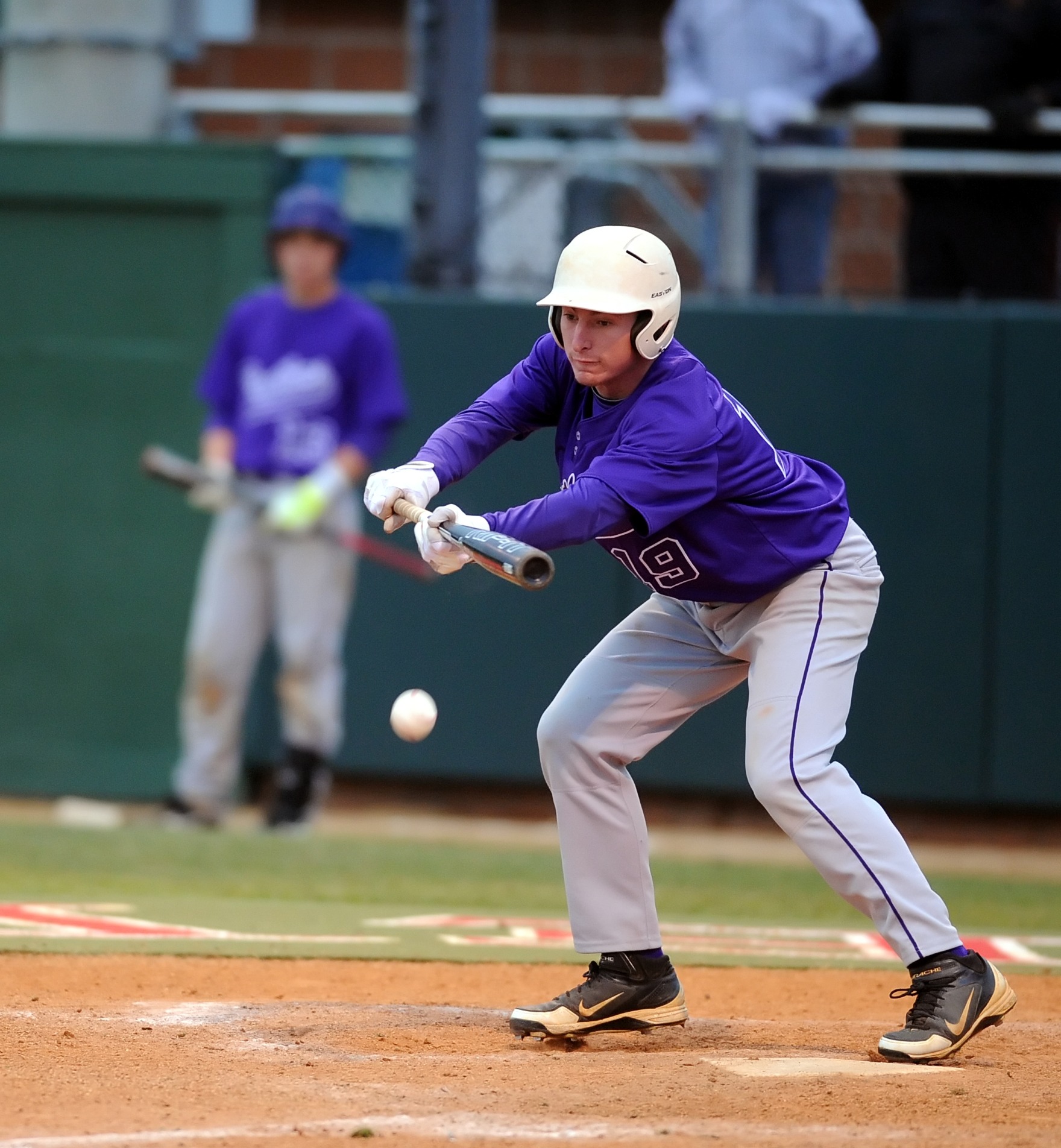 Ridge Point grad signs with Razorbacks