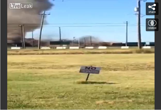 Videos capture massive train collision in Texas Panhandle that left 3 ...