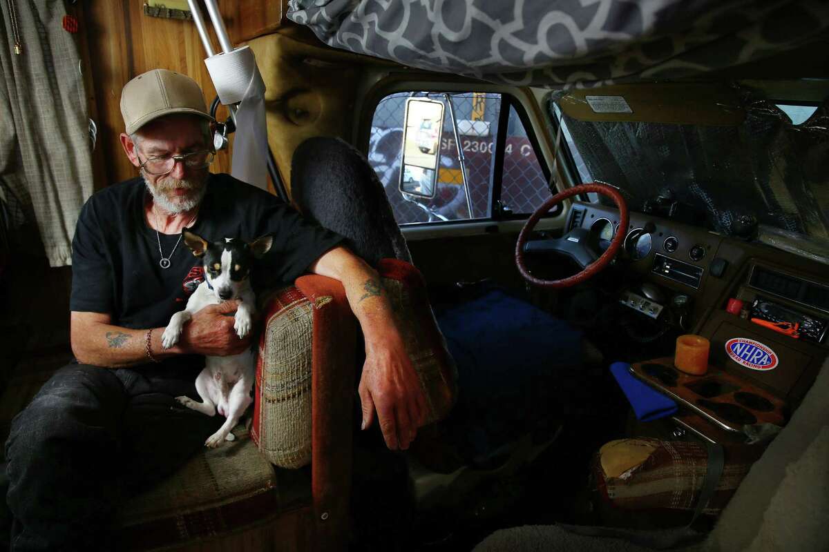 Seattle's RV dwellers: A stone's throw from homeless