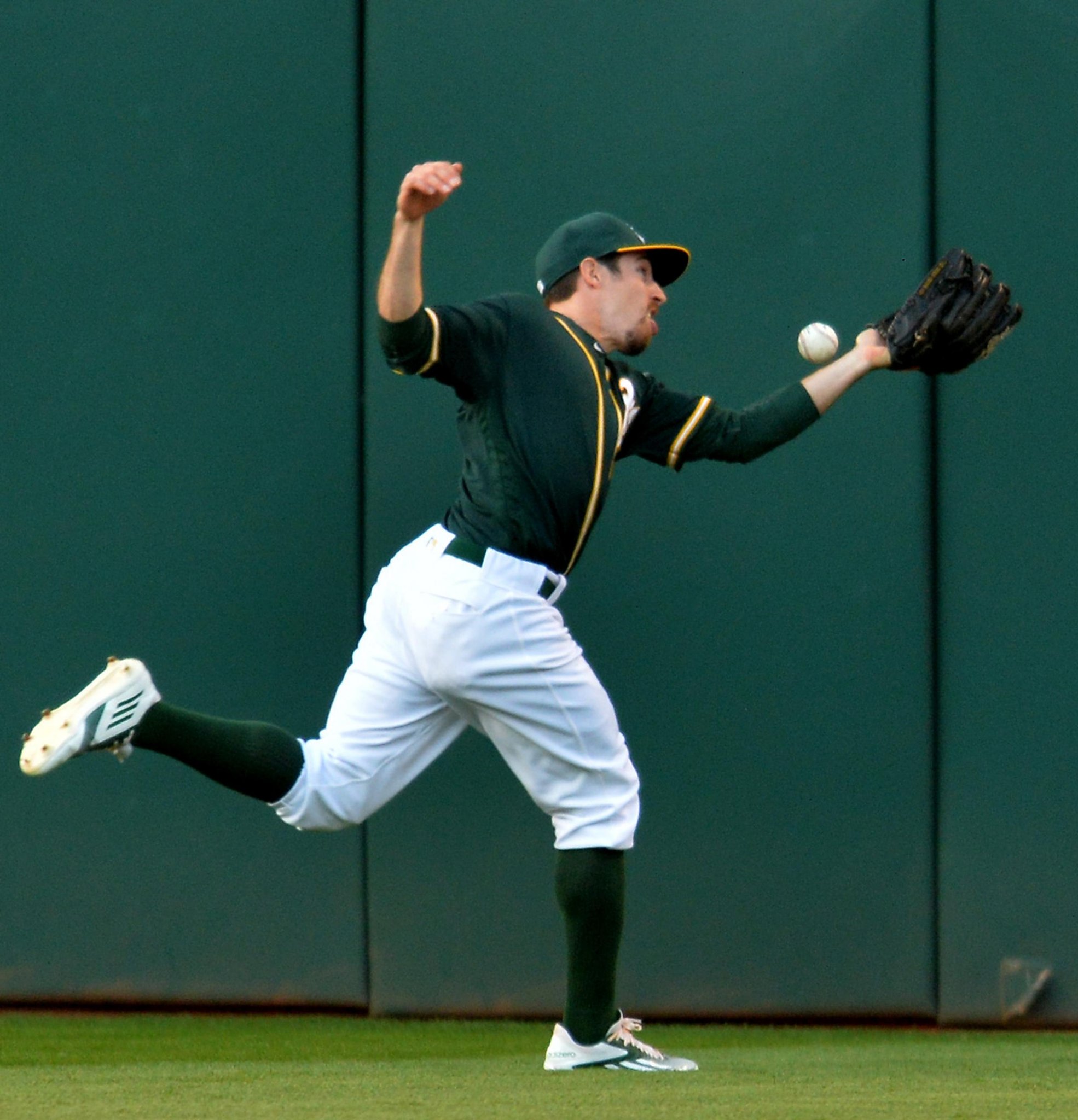 A’s demote OF Billy Burns to add Ryon Healy