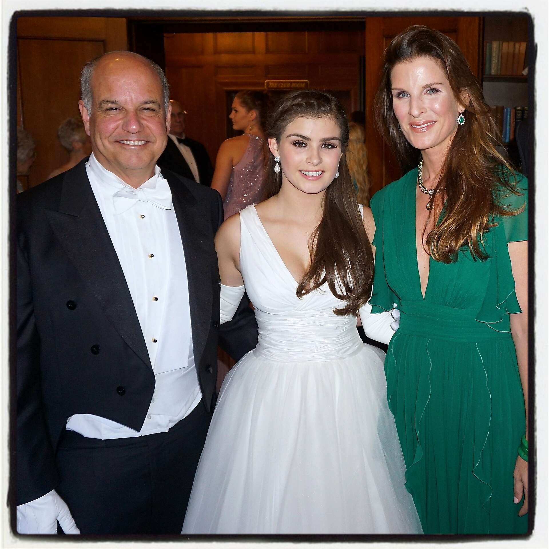 Debutantes step out in style for CPMC