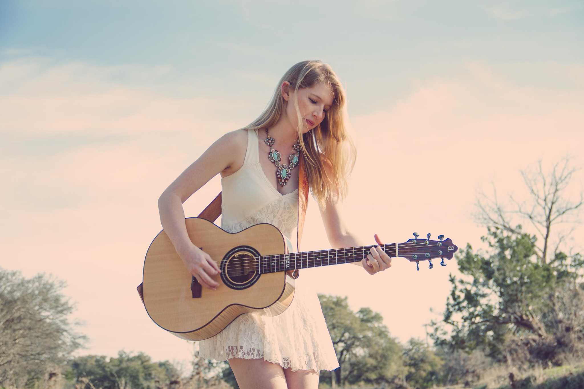 Rachel Laven grows up with new album ‘Love & Luccheses’