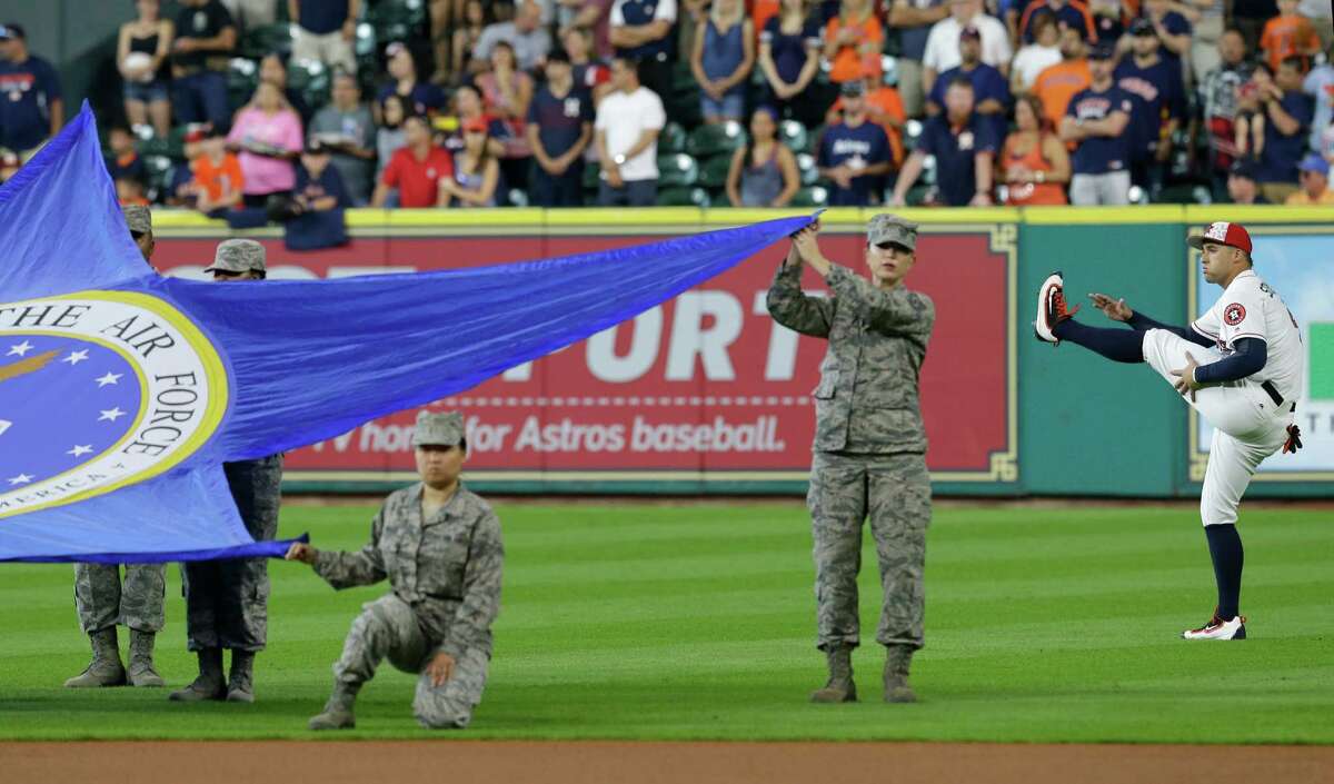 Simone Biles throws out Astros first pitch in style