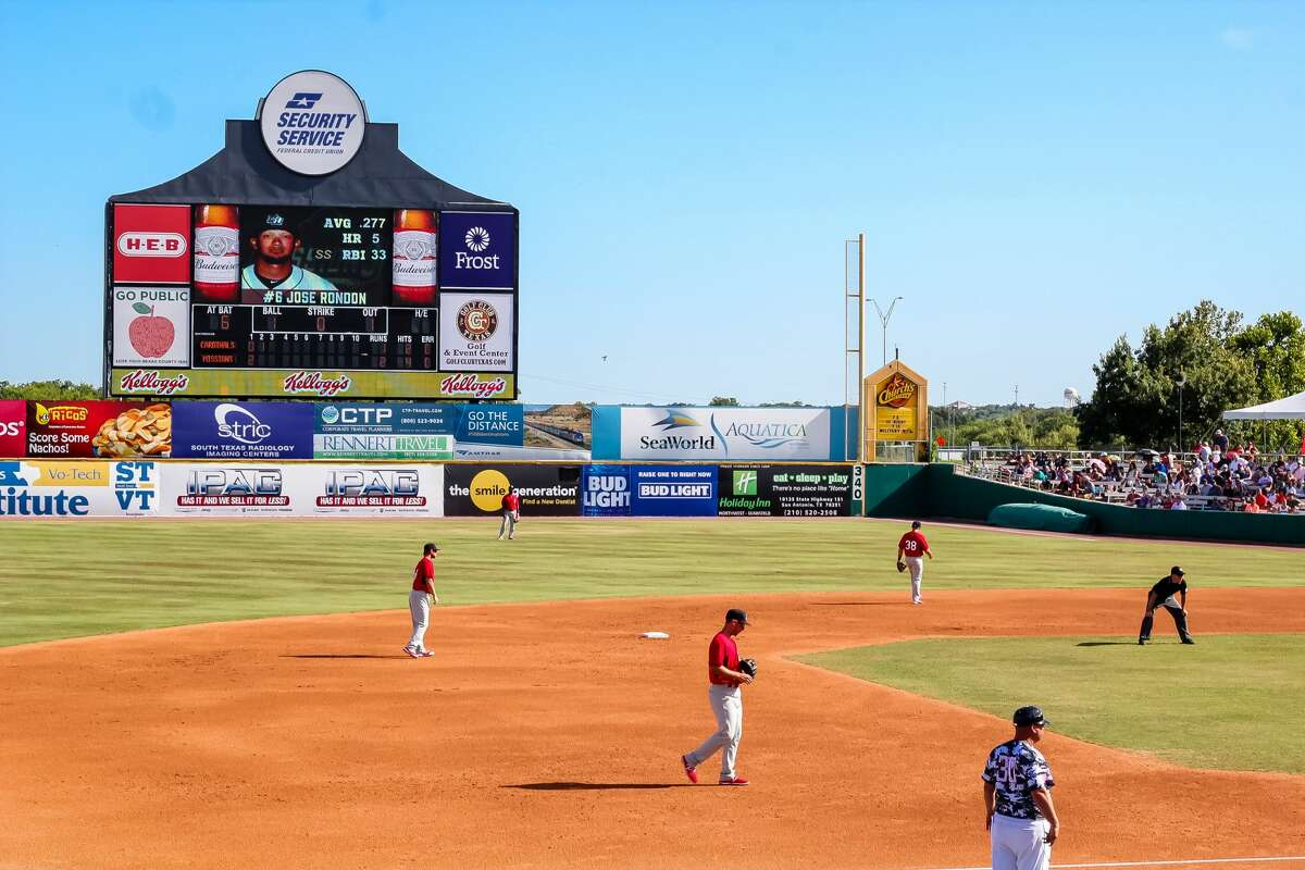 Photos: San Antonio Missions' baseball draws big crowd for Independence ...