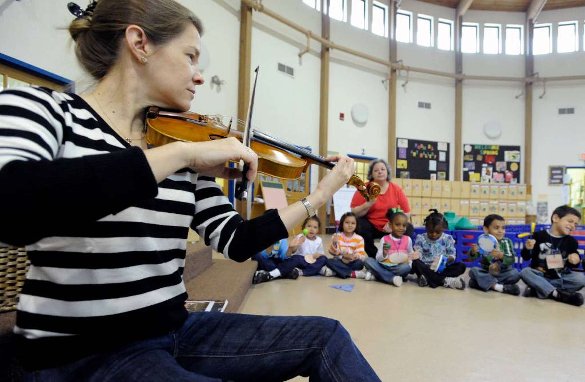 Stamford preschool program teaches orchestral music to kids
