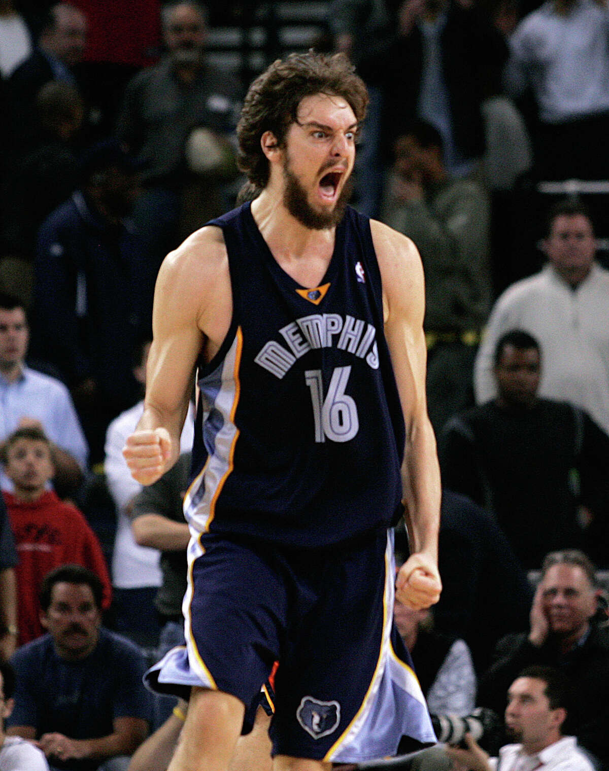 Spurs' Pau Gasol no stranger to sacrifice