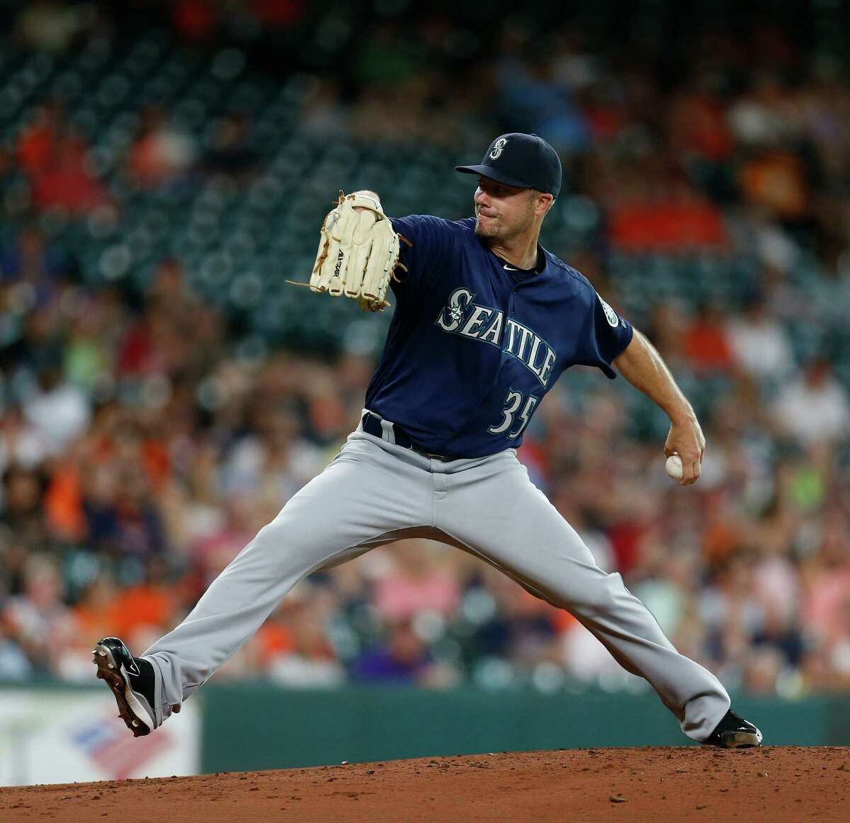 Simone Biles throws out Astros first pitch in style
