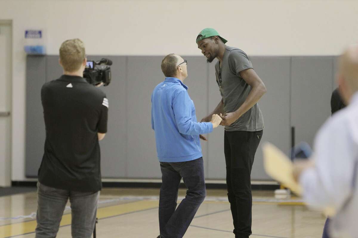 Warriors assistant coach Ron Adams a big draw for Kevin Durant