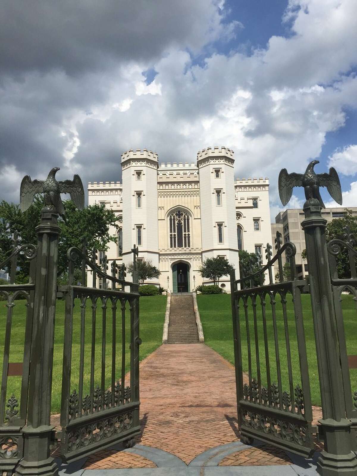 Haunted destinations in Louisiana that you can visit