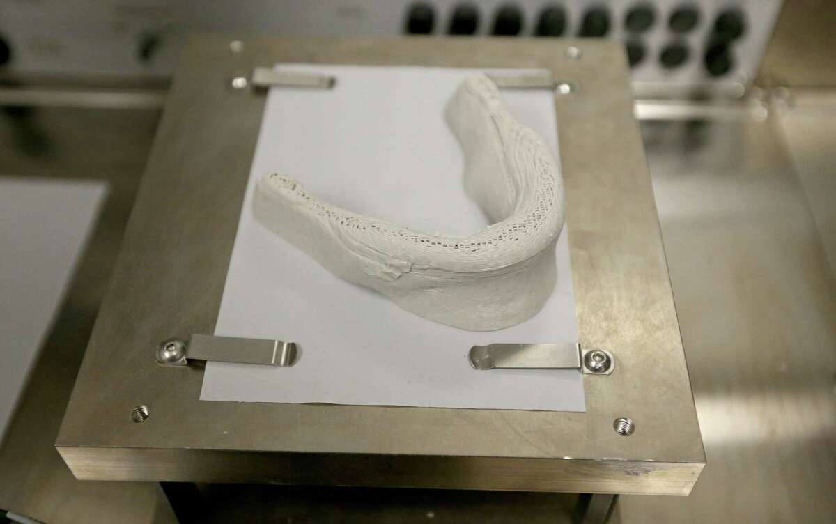 UTSA researchers close to printing 3D bone grafts