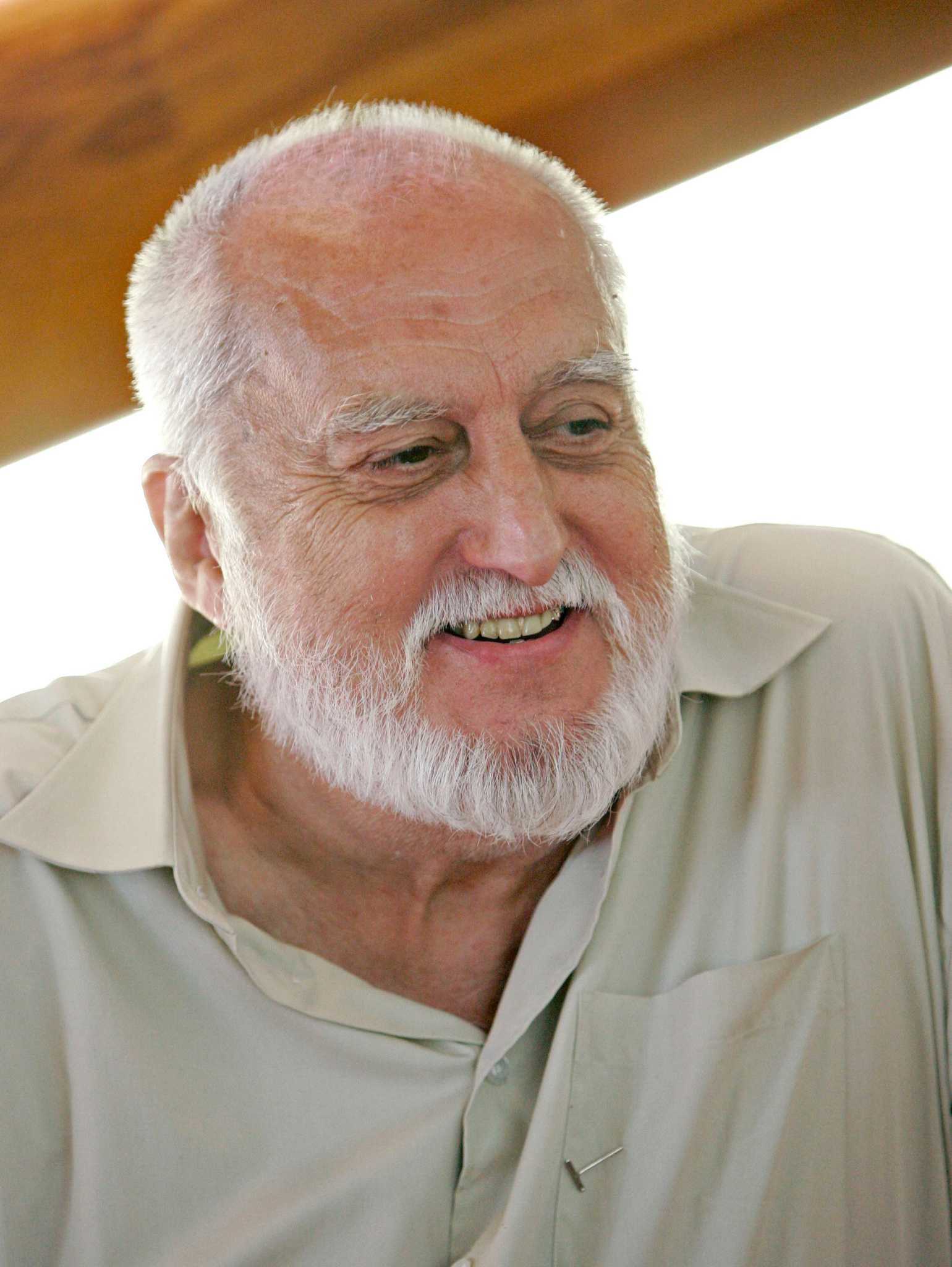 Houston theater world recalls designer Heeley