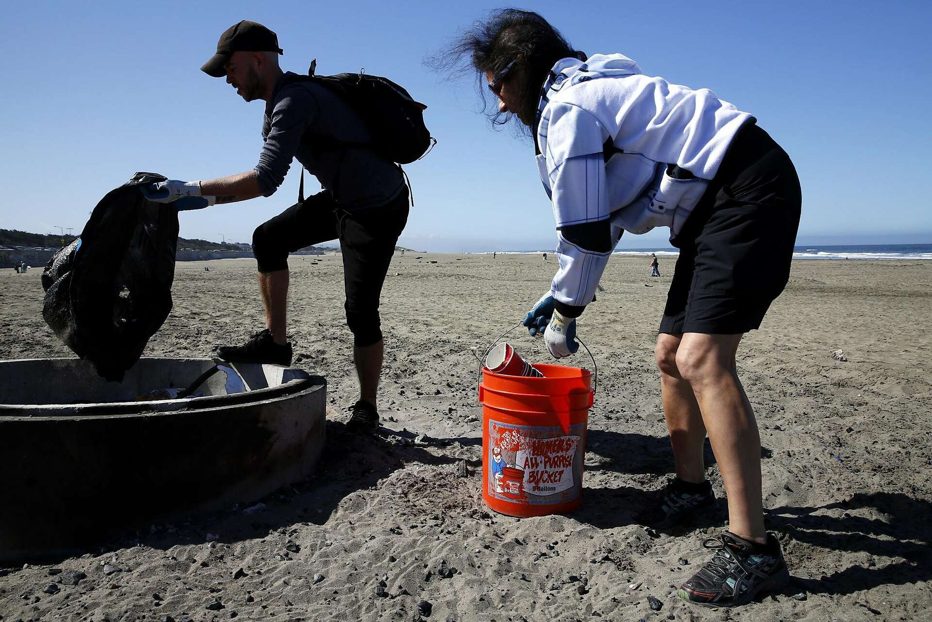 Volunteers keep Ocean Beach from drowning in trash