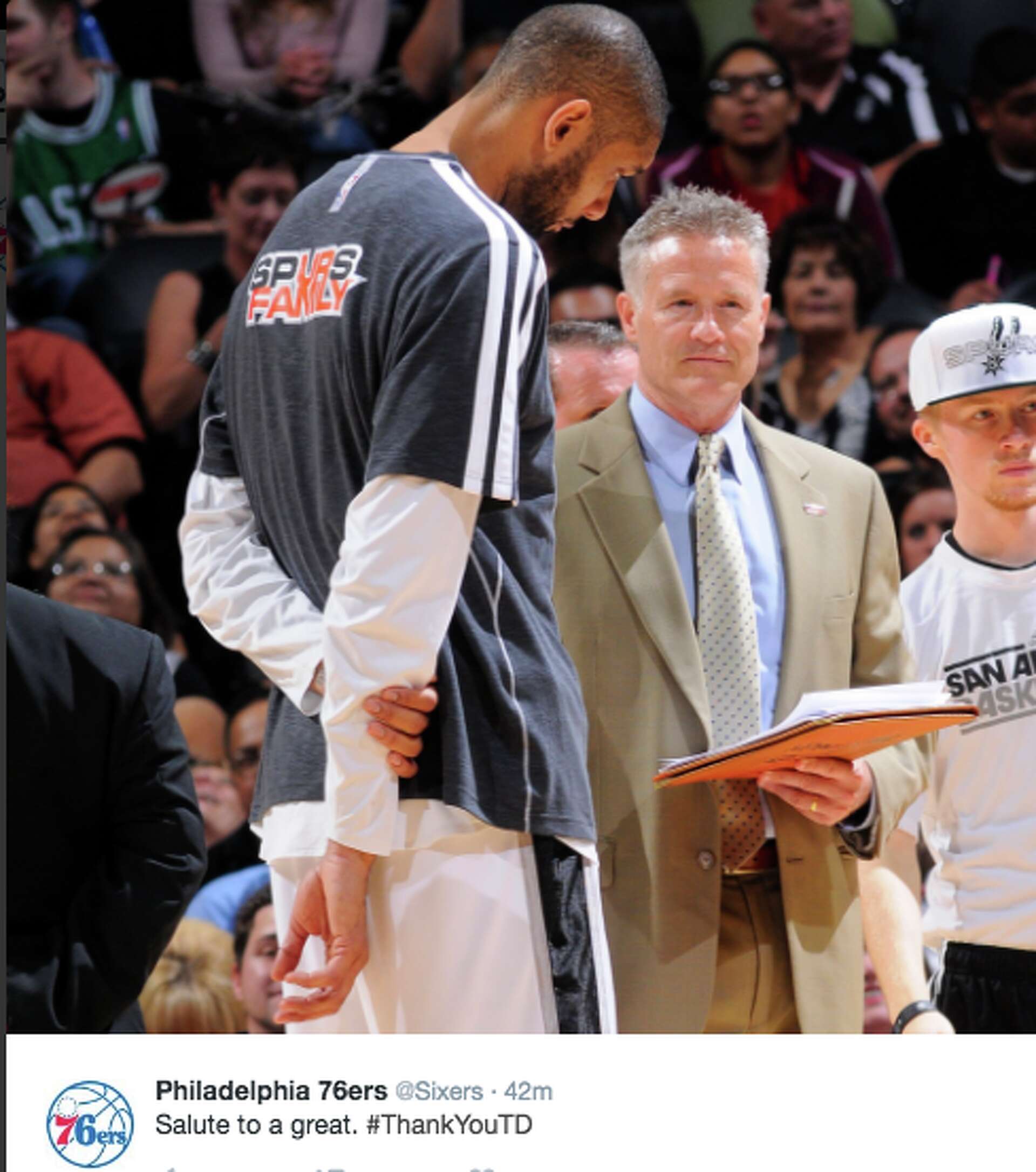 Sports world pays homage to Tim Duncan