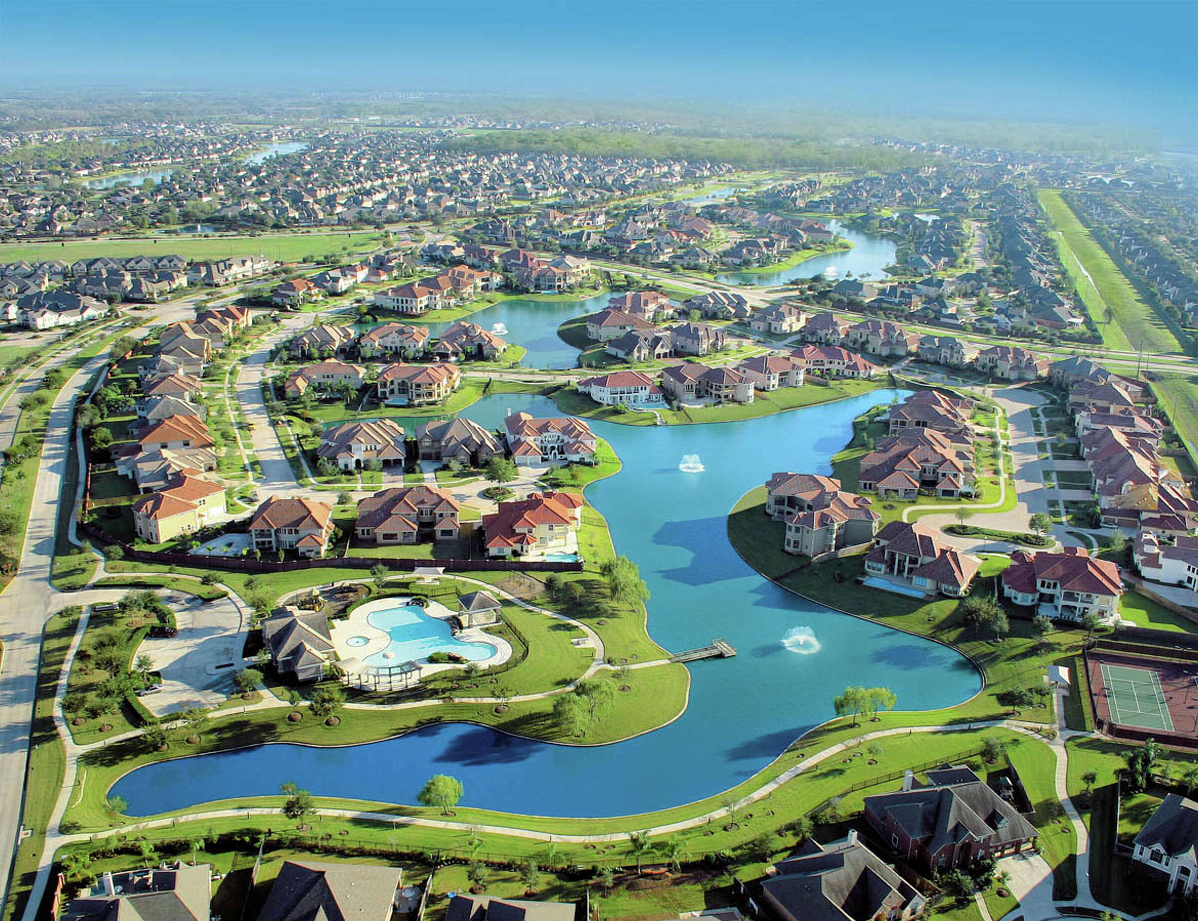 Houston's median home price hits record-high in June as sales remain flat