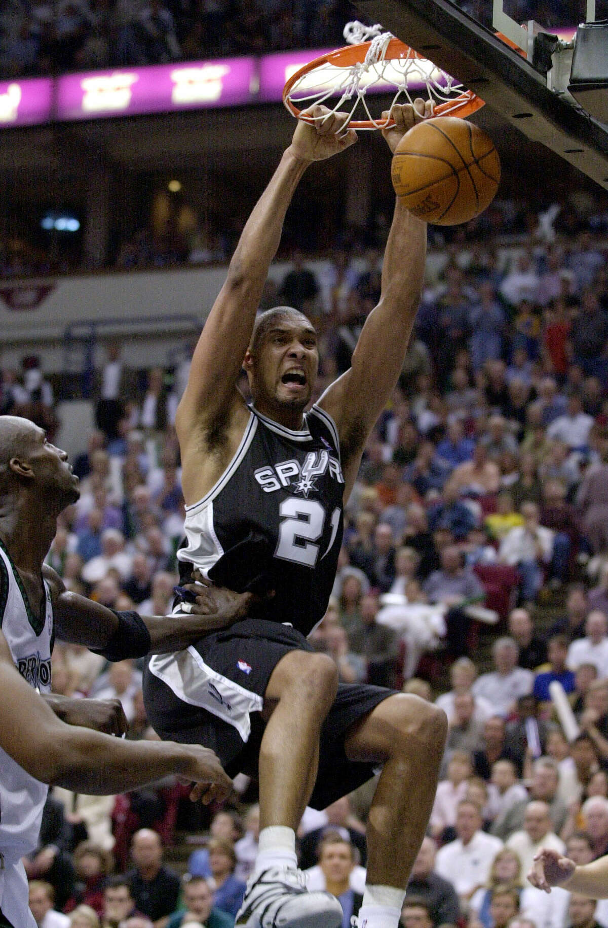In the end, Spurs’ Duncan calls it a day