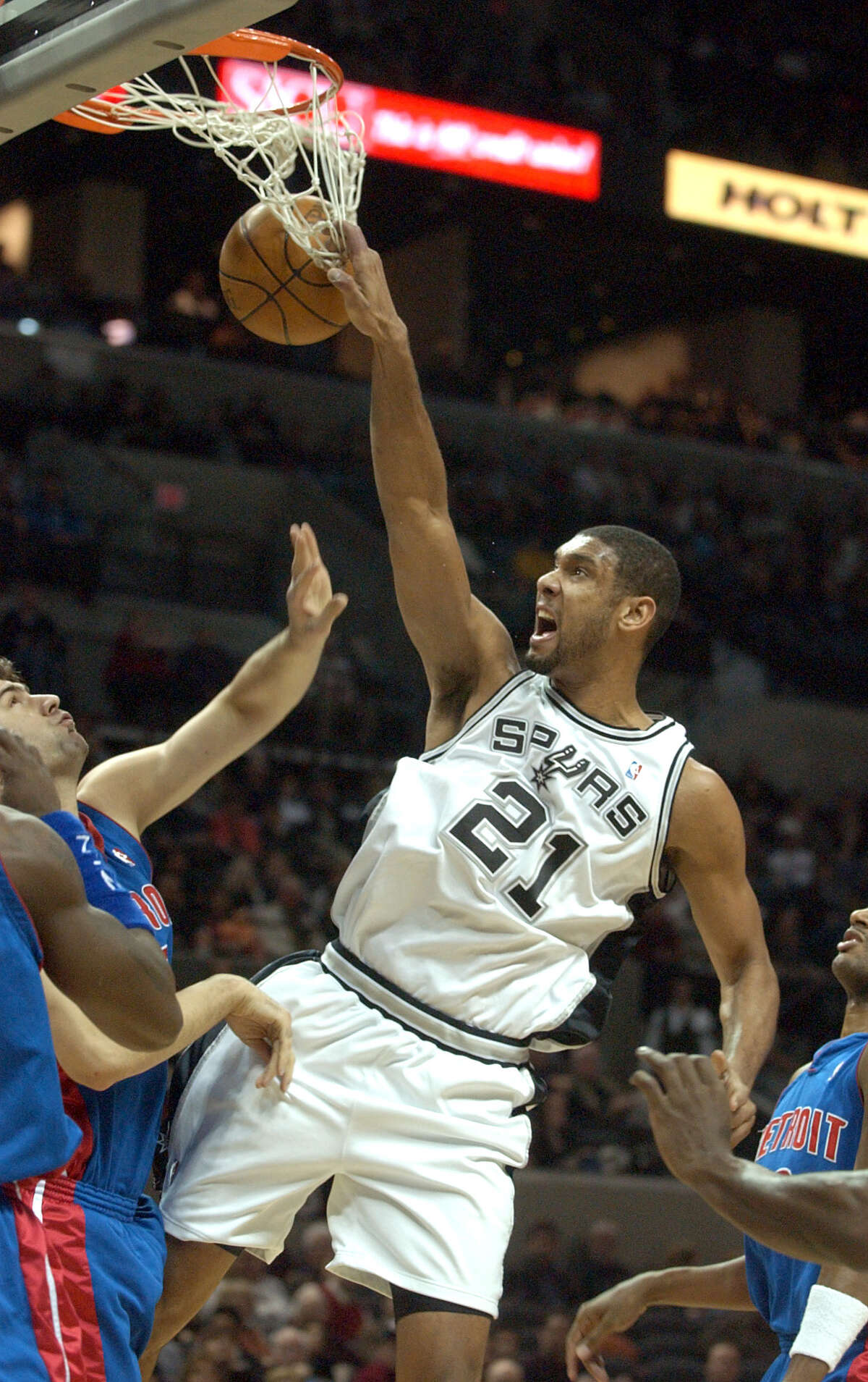 In the end, Spurs’ Duncan calls it a day