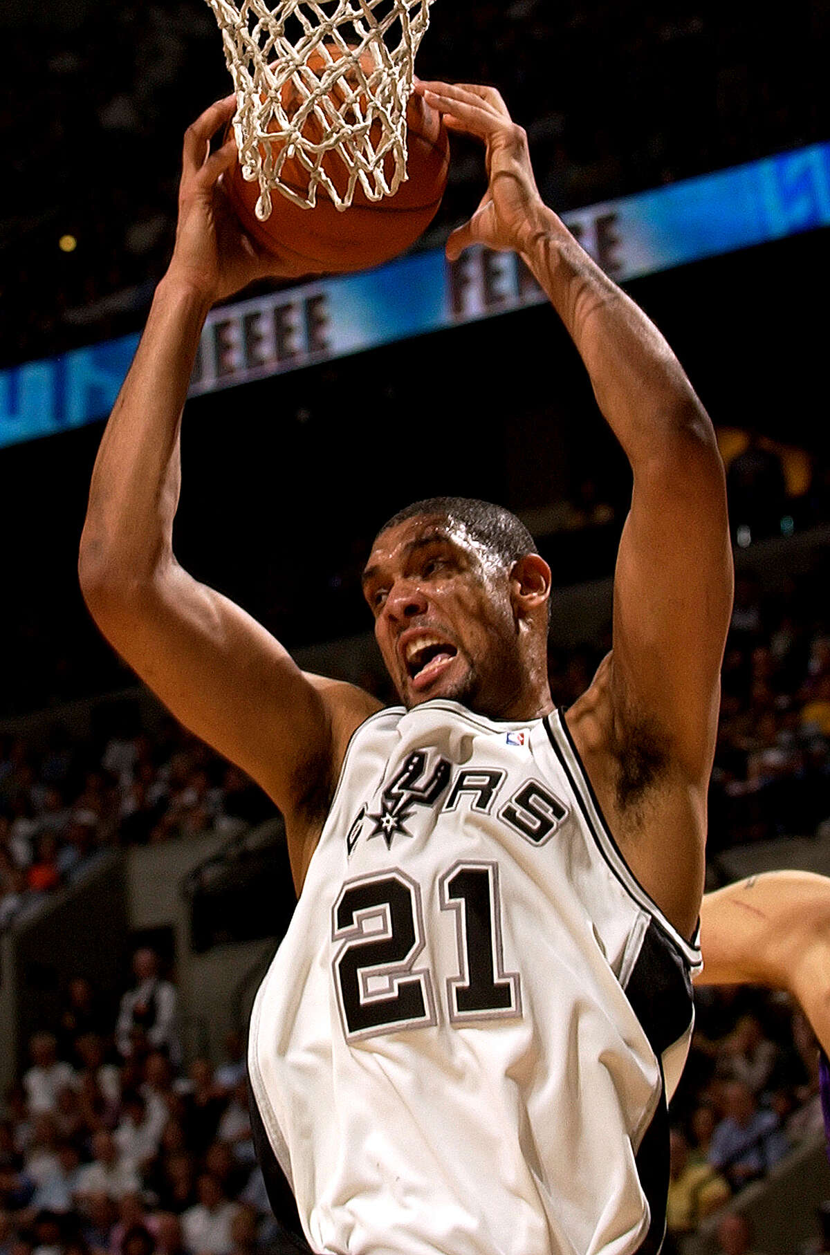 In the end, Spurs’ Duncan calls it a day