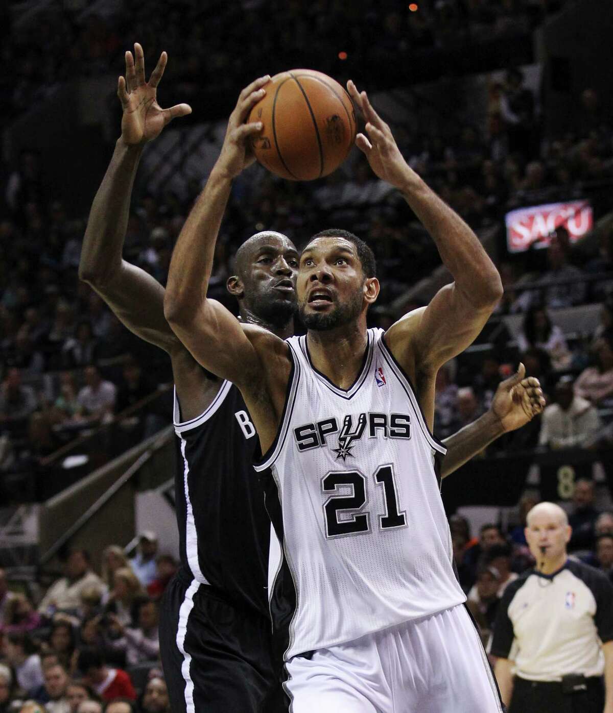 Tim Duncan vs. Kevin Garnett: By the numbers