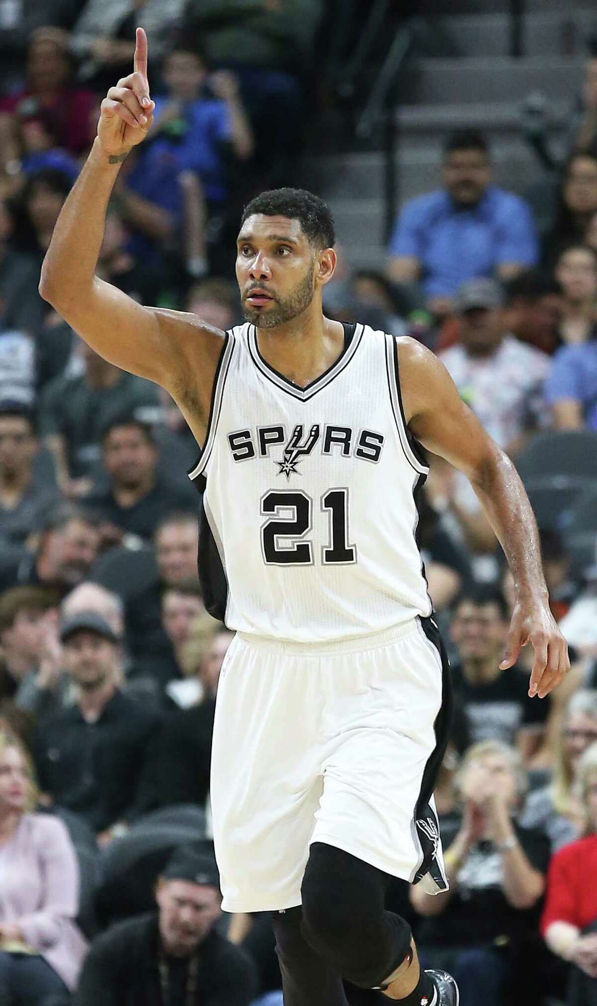 In the end, Spurs’ Duncan calls it a day
