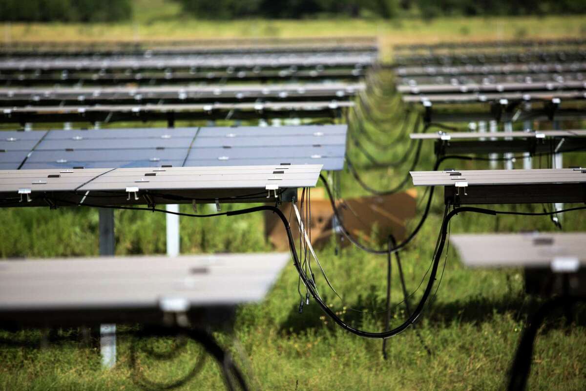 CPS Energy debuts solar installation similar to community garden