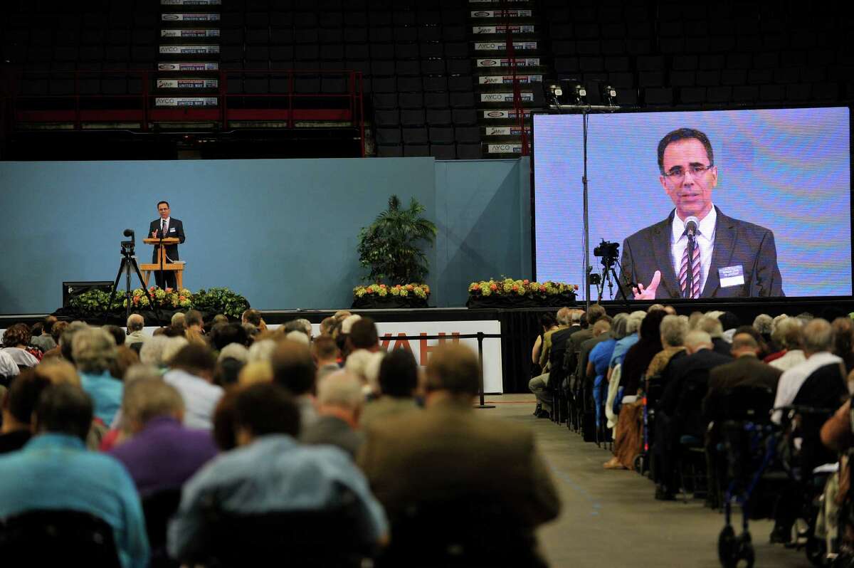 Photos: Jehovah's Witnesses gather in Albany