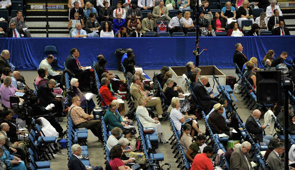 Photos: Jehovah's Witnesses gather in Albany