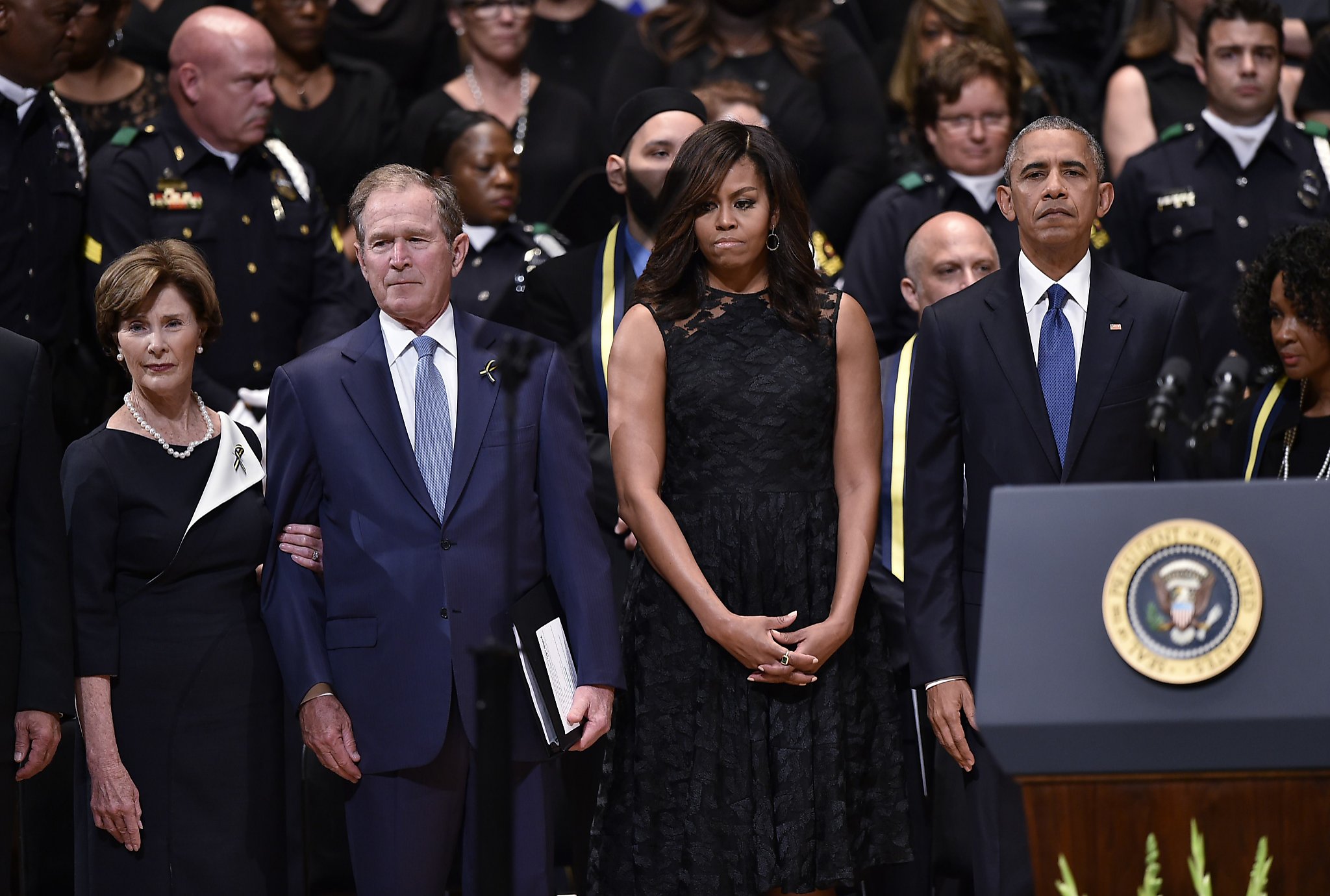 Obama, in Dallas speech, sought to console and reassure