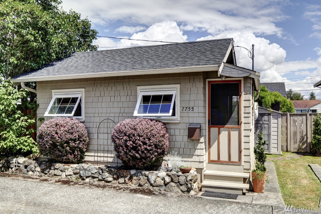 On the hunt for 'affordable' housing in Seattle, the pickings are slim