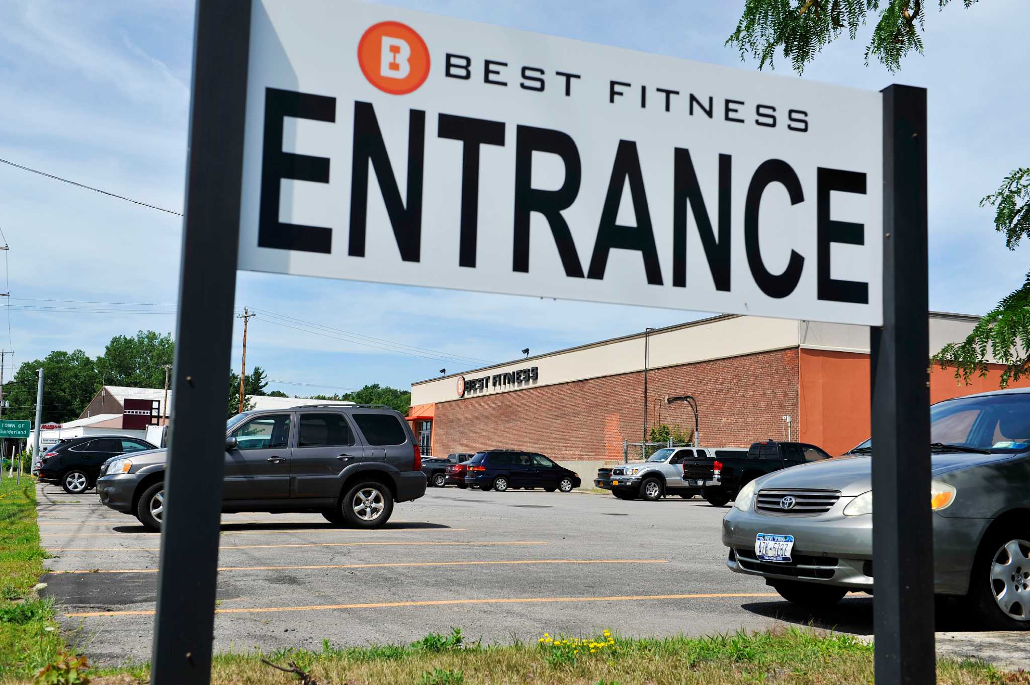Closed gym dispute leaves members nowhere to run