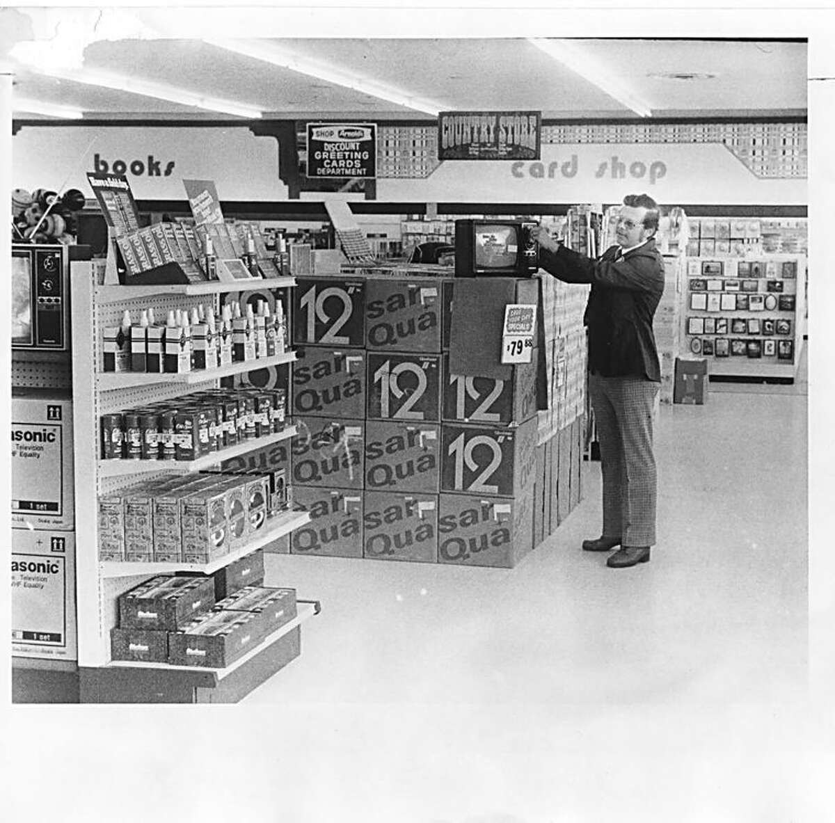 Throwback Sunday: Perry Drug, formerly known as Arnold's