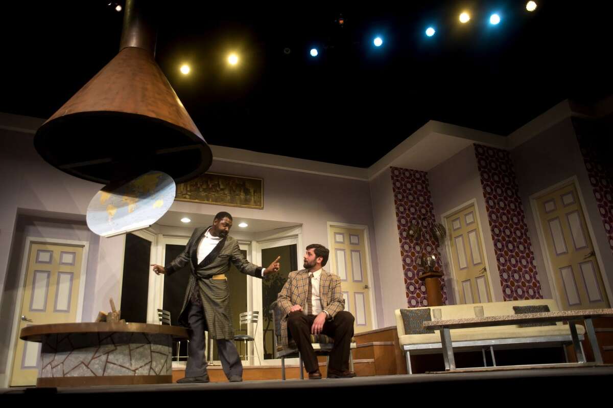 'Boeing, Boeing' closes out Center Stage season (photos)