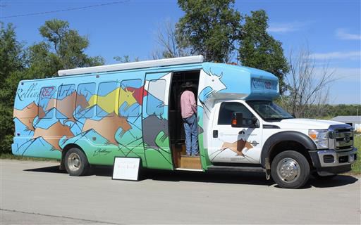Retrofitted bus provides studio for Native American artists