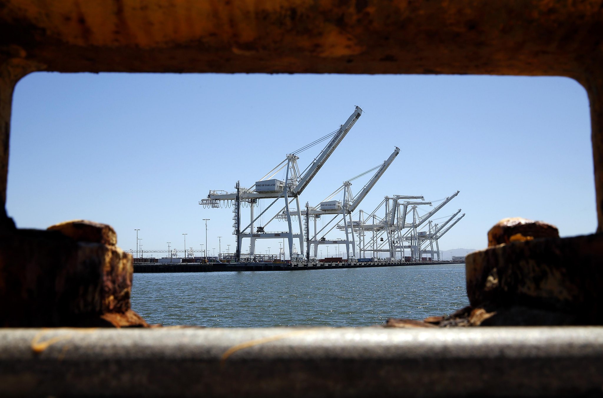 What to do with empty terminals in Oakland? Nothing, port says