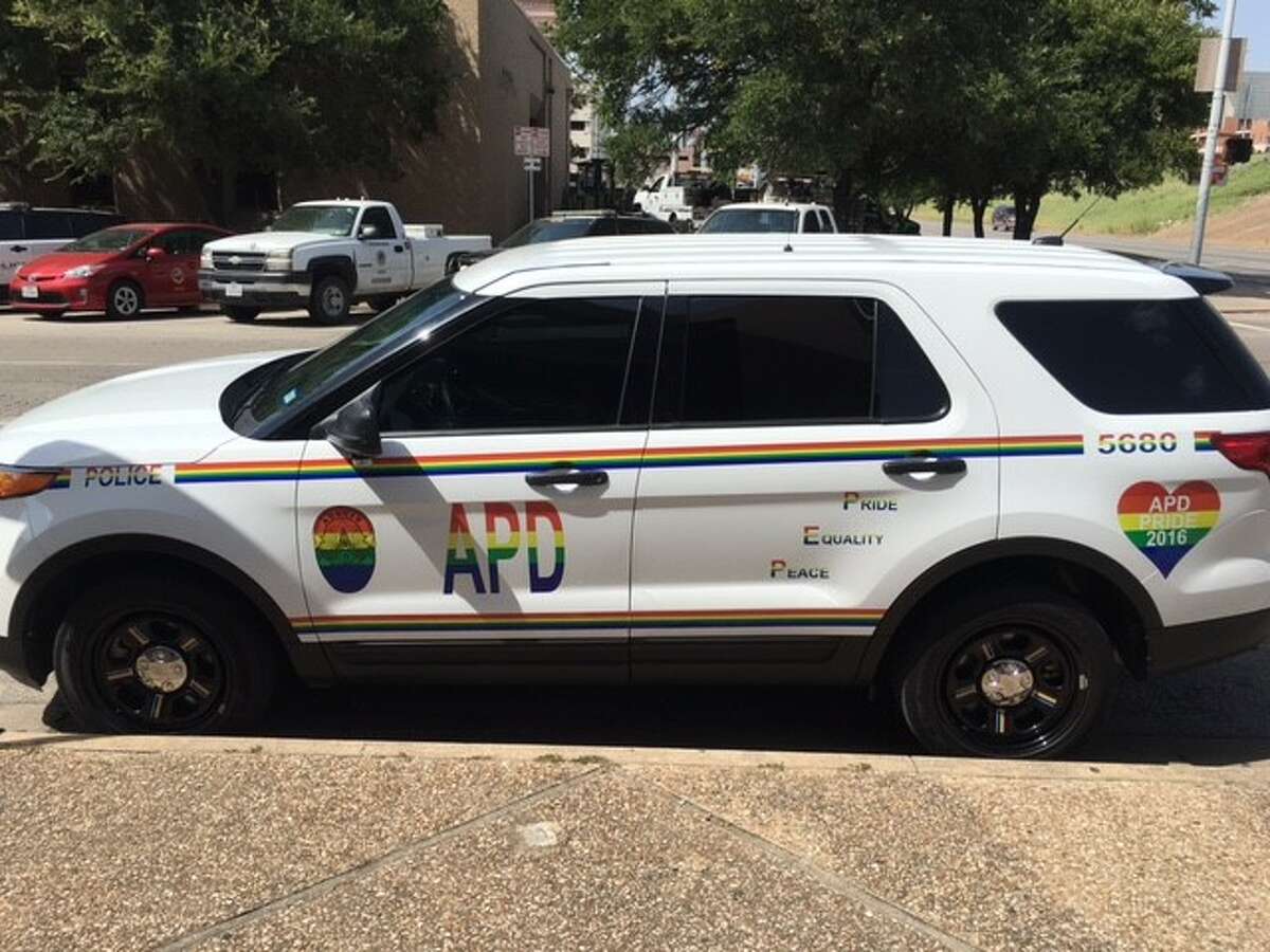 Rainbow-covered Austin police cruiser unveiled to show solidarity with ...