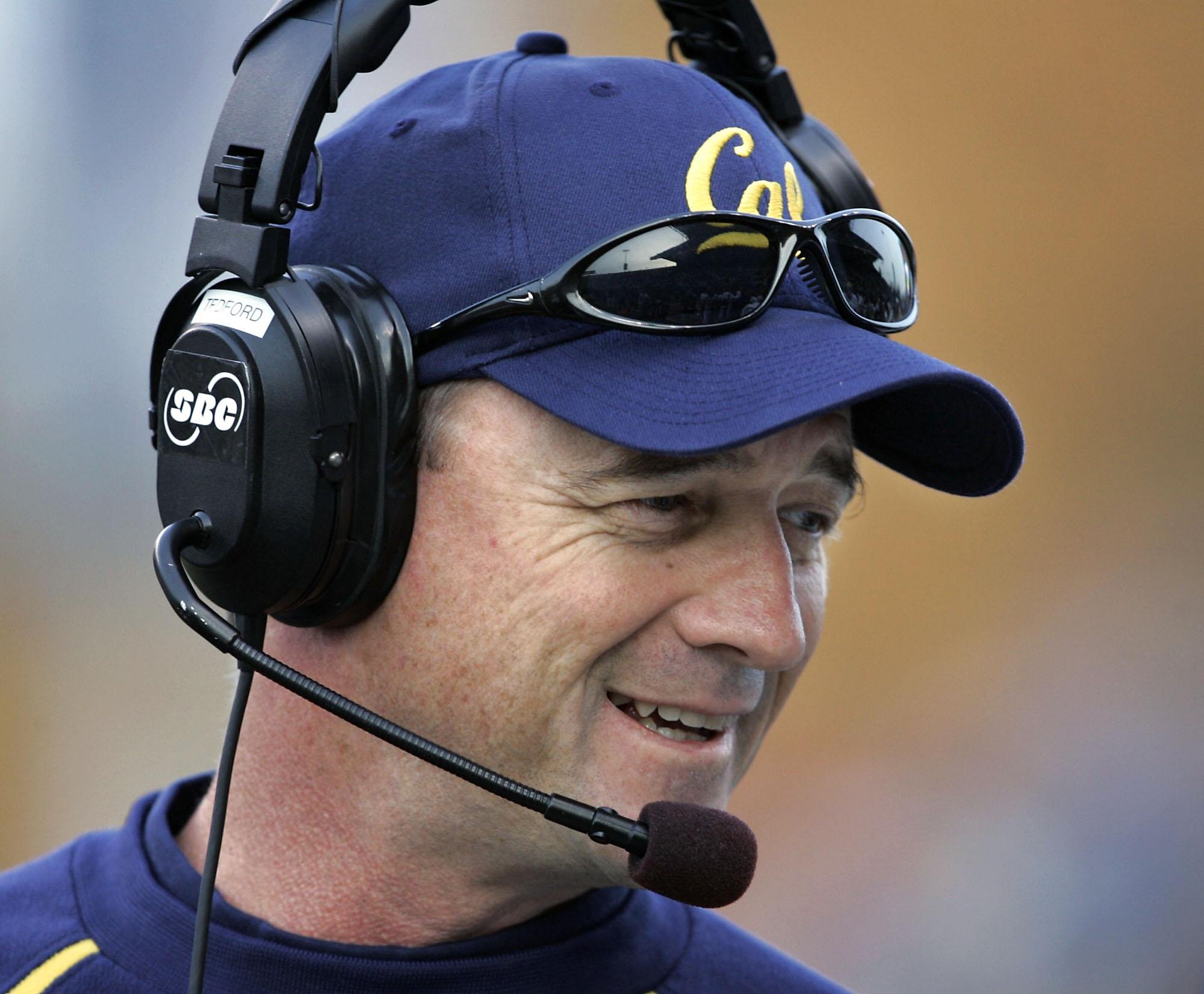 Ex-Cal coach Jeff Tedford to aid Huskies