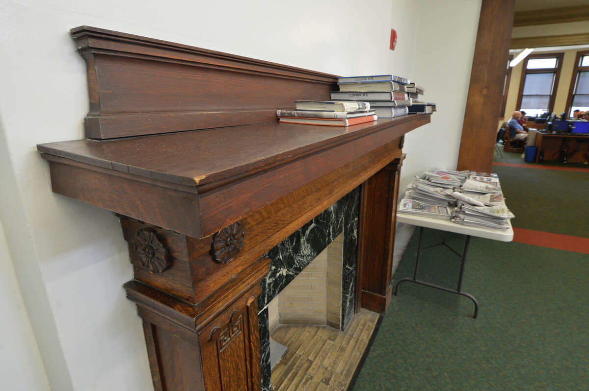 Victorian-era libraries thrive in digital age