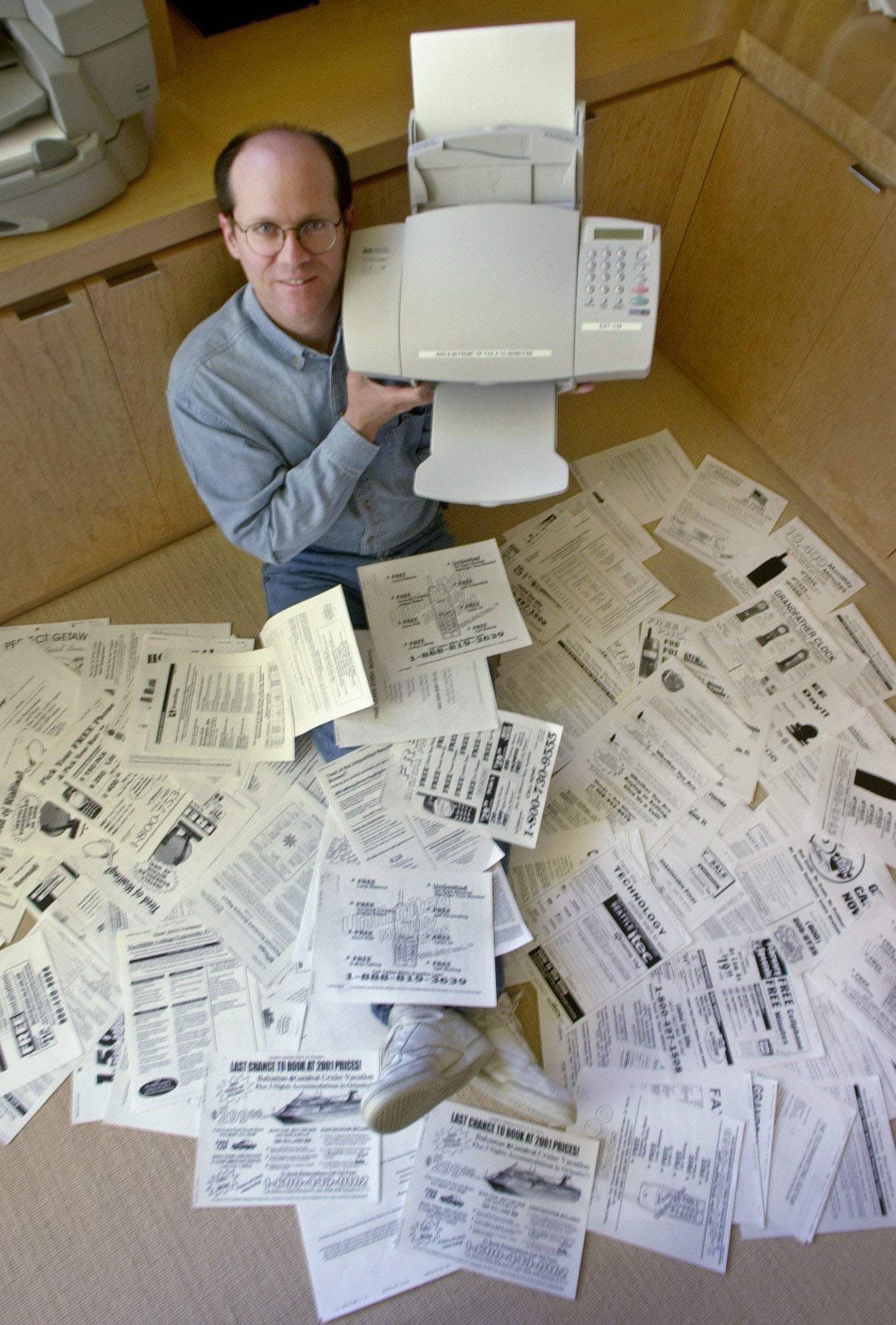 Junk faxes still reality, despite email