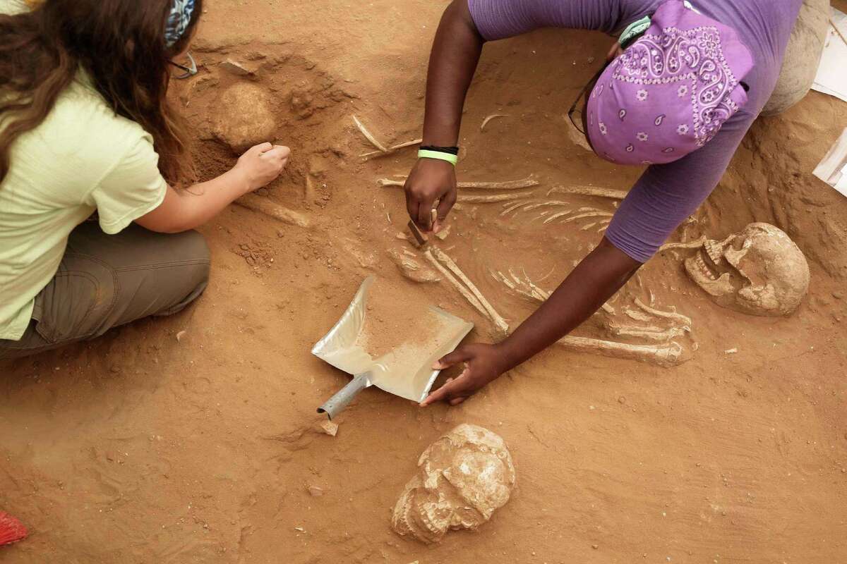 Ancient texts come to life for students excavating Philistine ruins