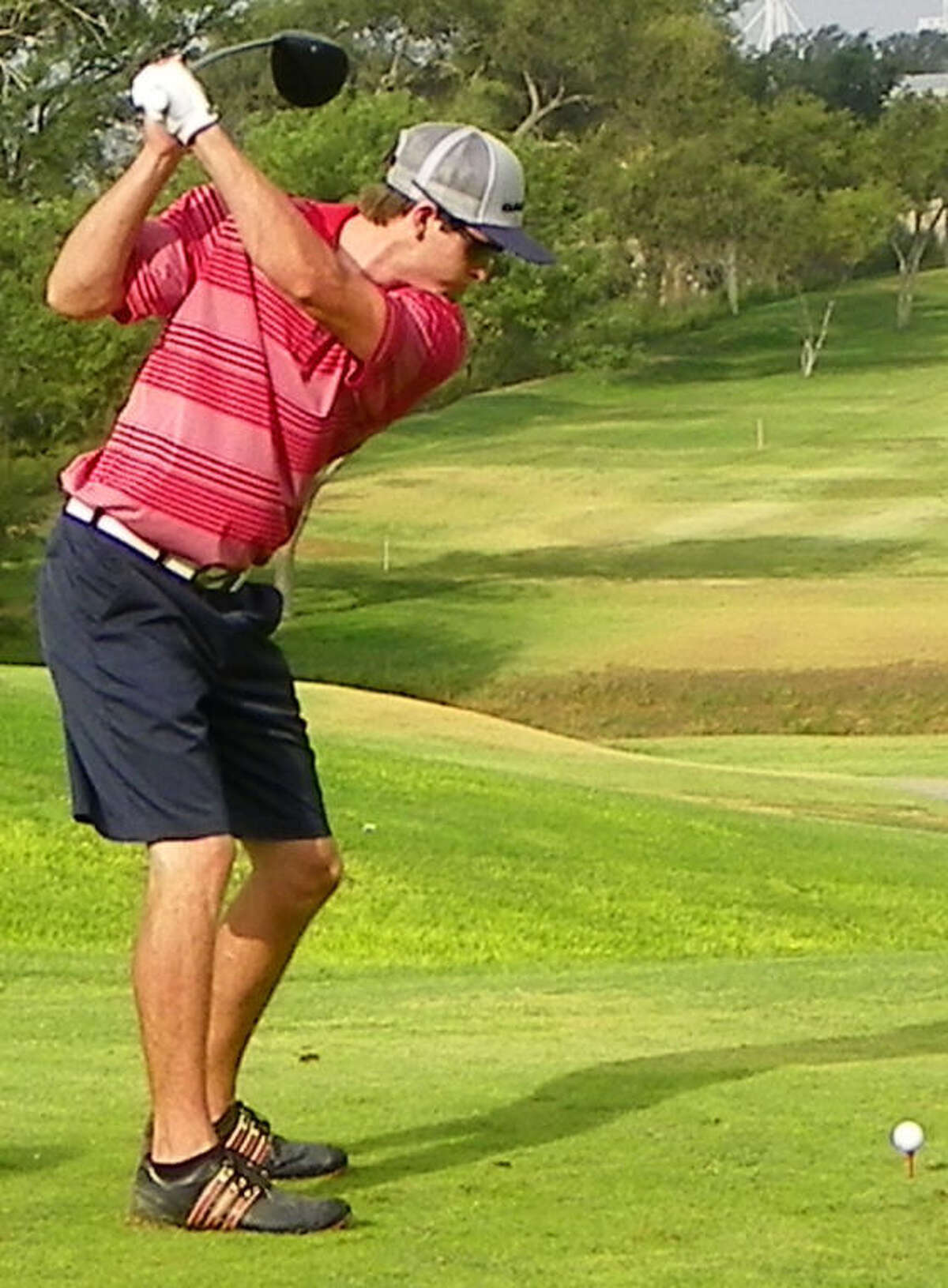 Bulldog golfers will battle for district title