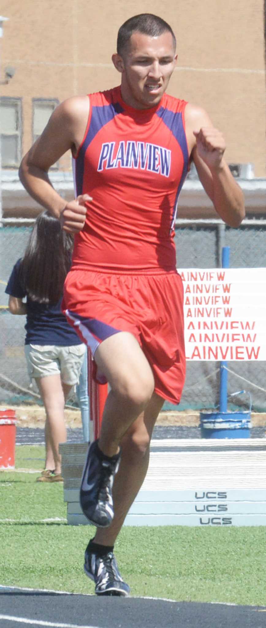 Depth propels Bulldog tracksters to runner-up finish