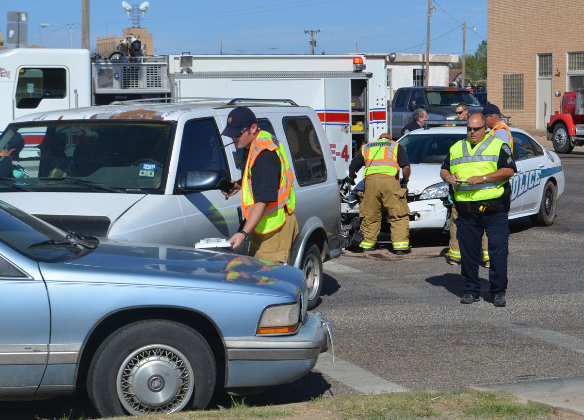 Police unit involved in 3-vehicle crash