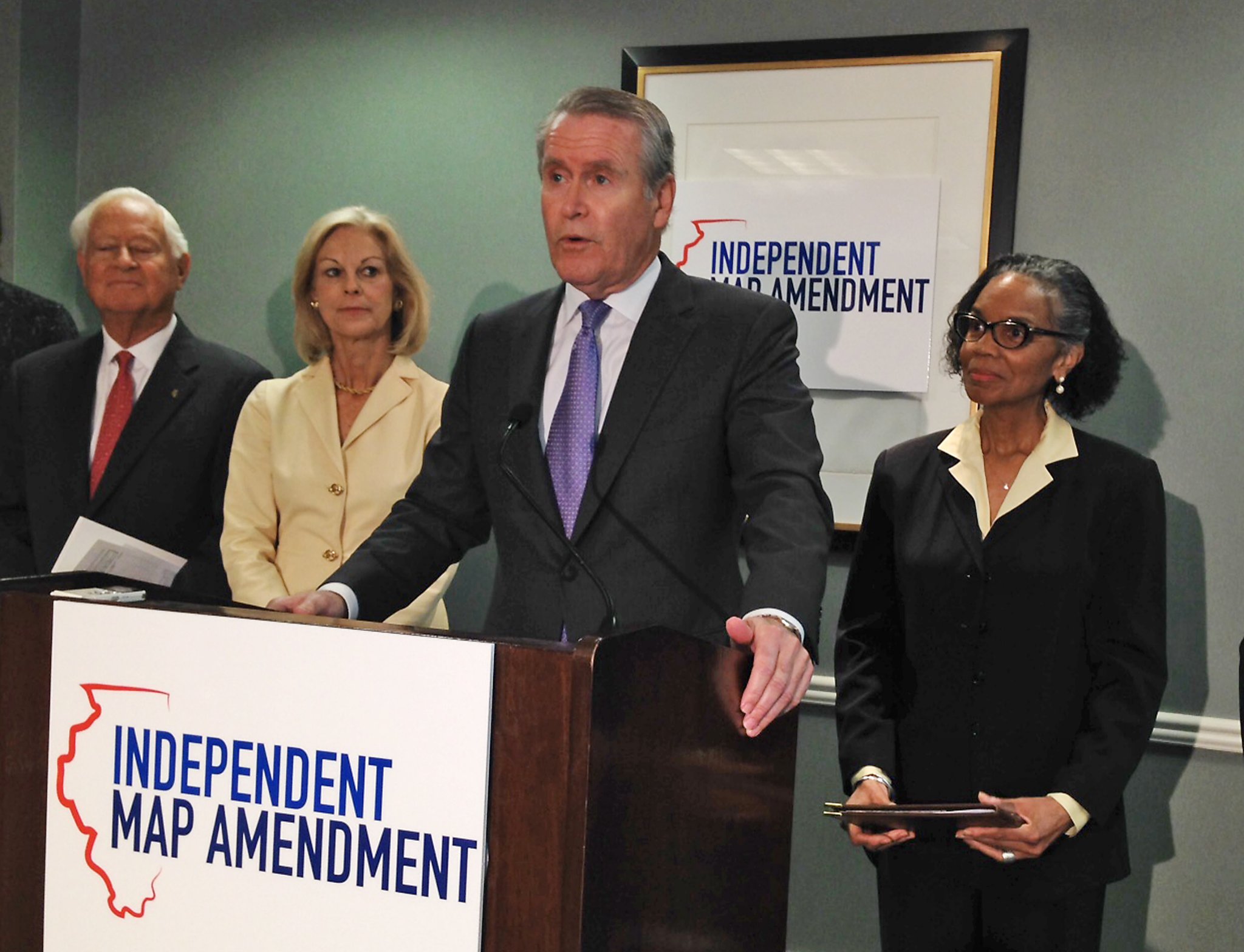 Judge blocks Illinois redistricting plan from ballot