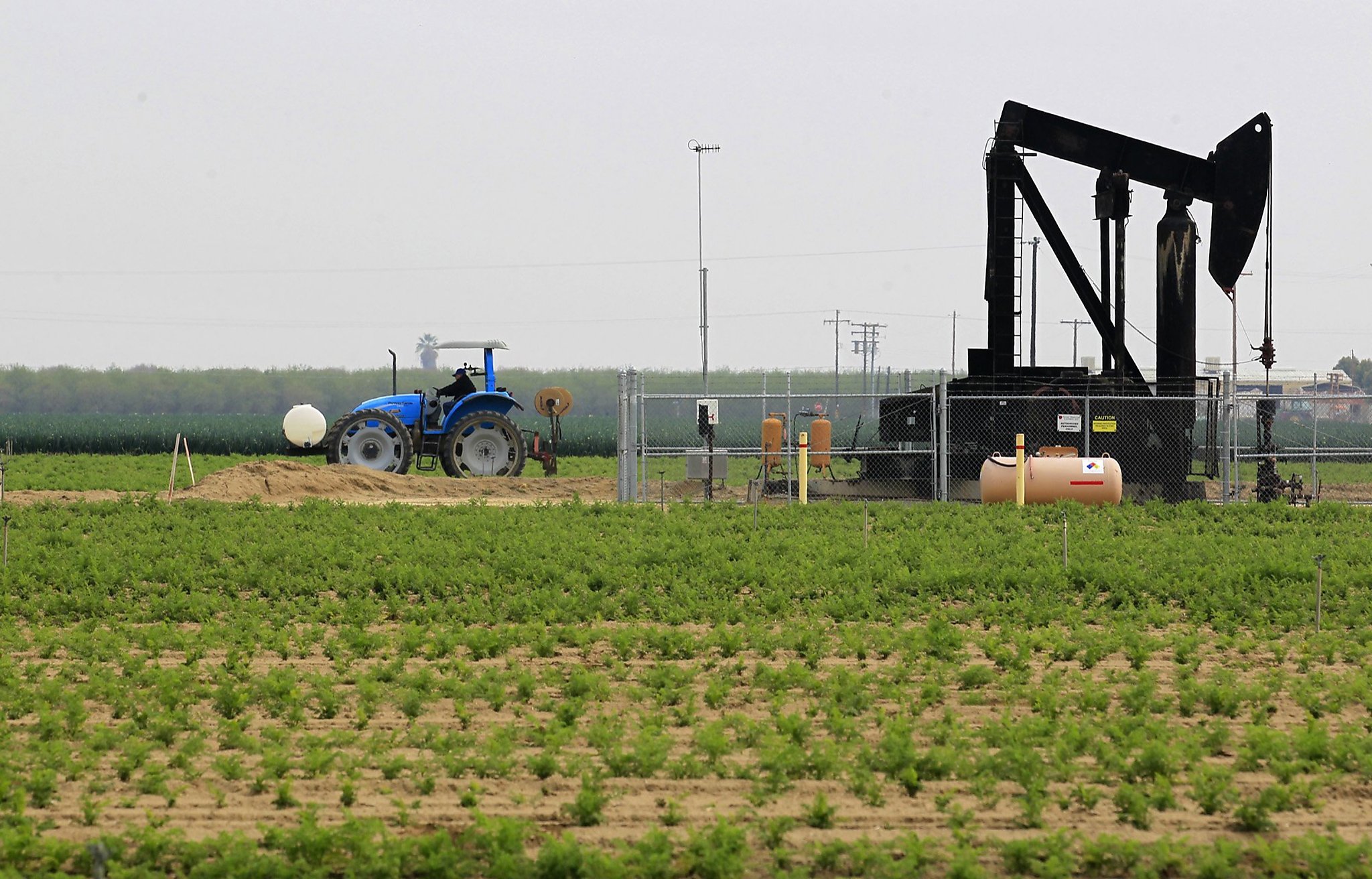 Judge blocks Central California oil development over fracking