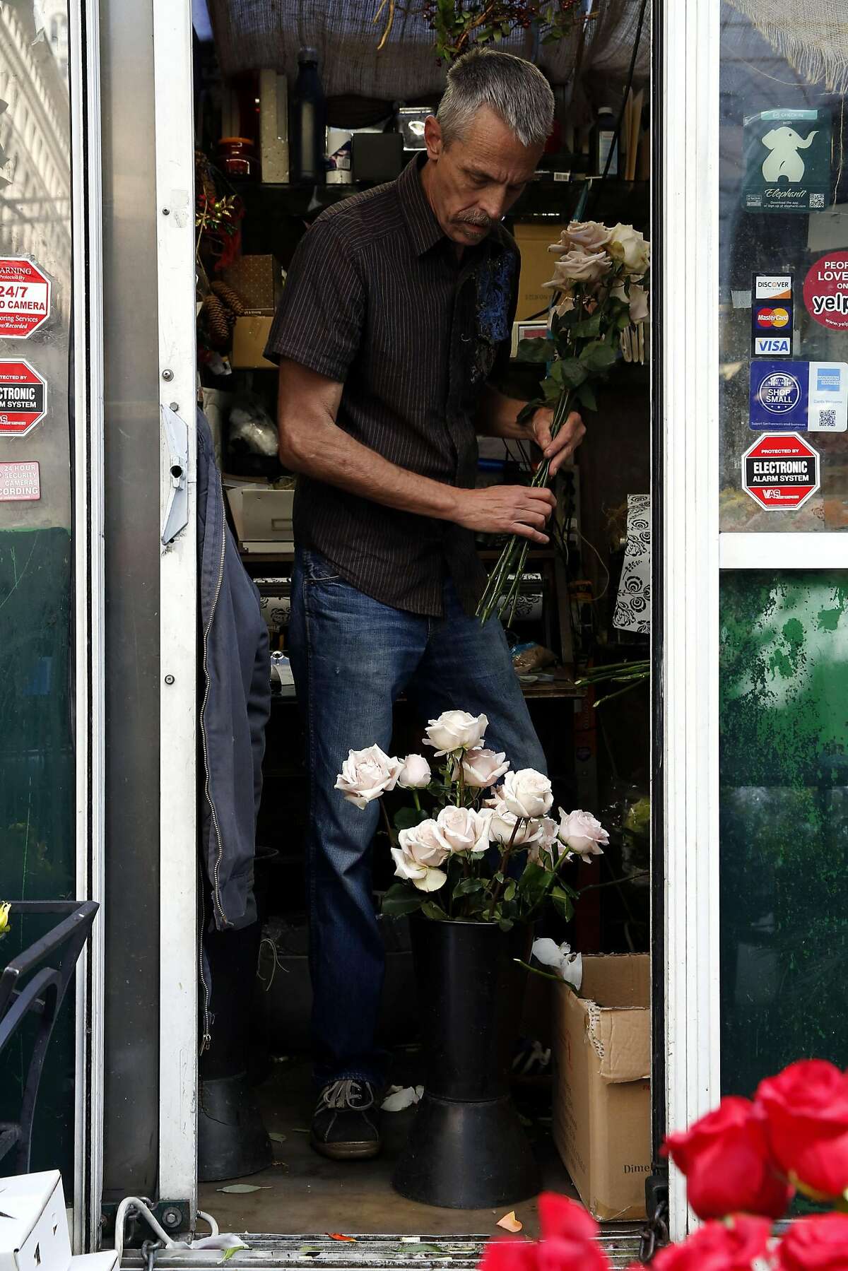 High-tech partners help old-school florist bloom again