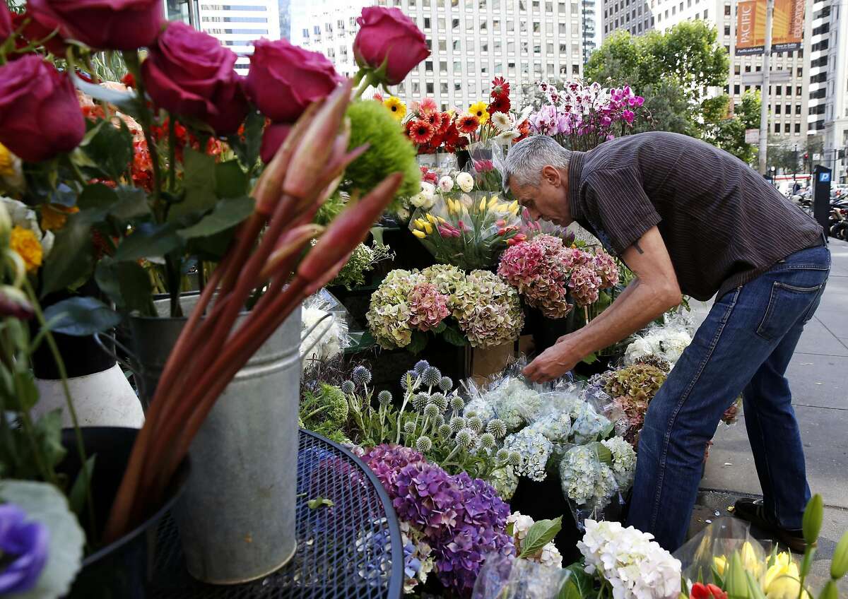 High-tech partners help old-school florist bloom again