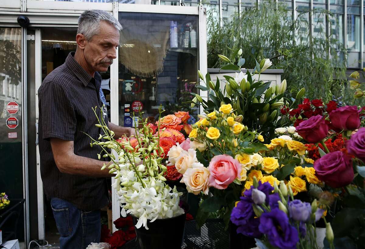 High-tech partners help old-school florist bloom again
