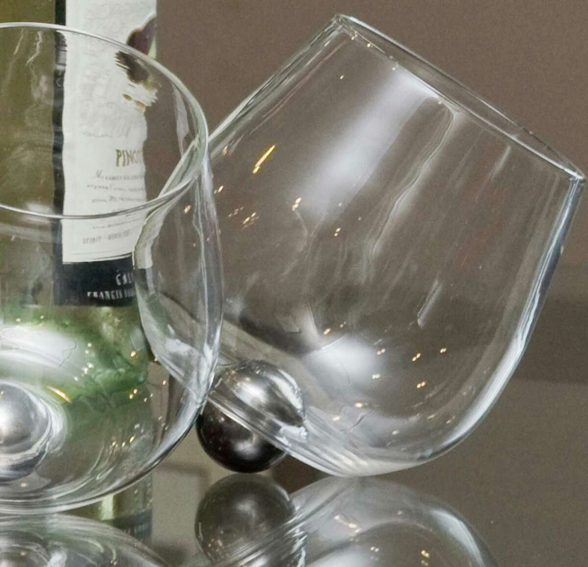 Danbury residents put spill-proof wineglasses to market