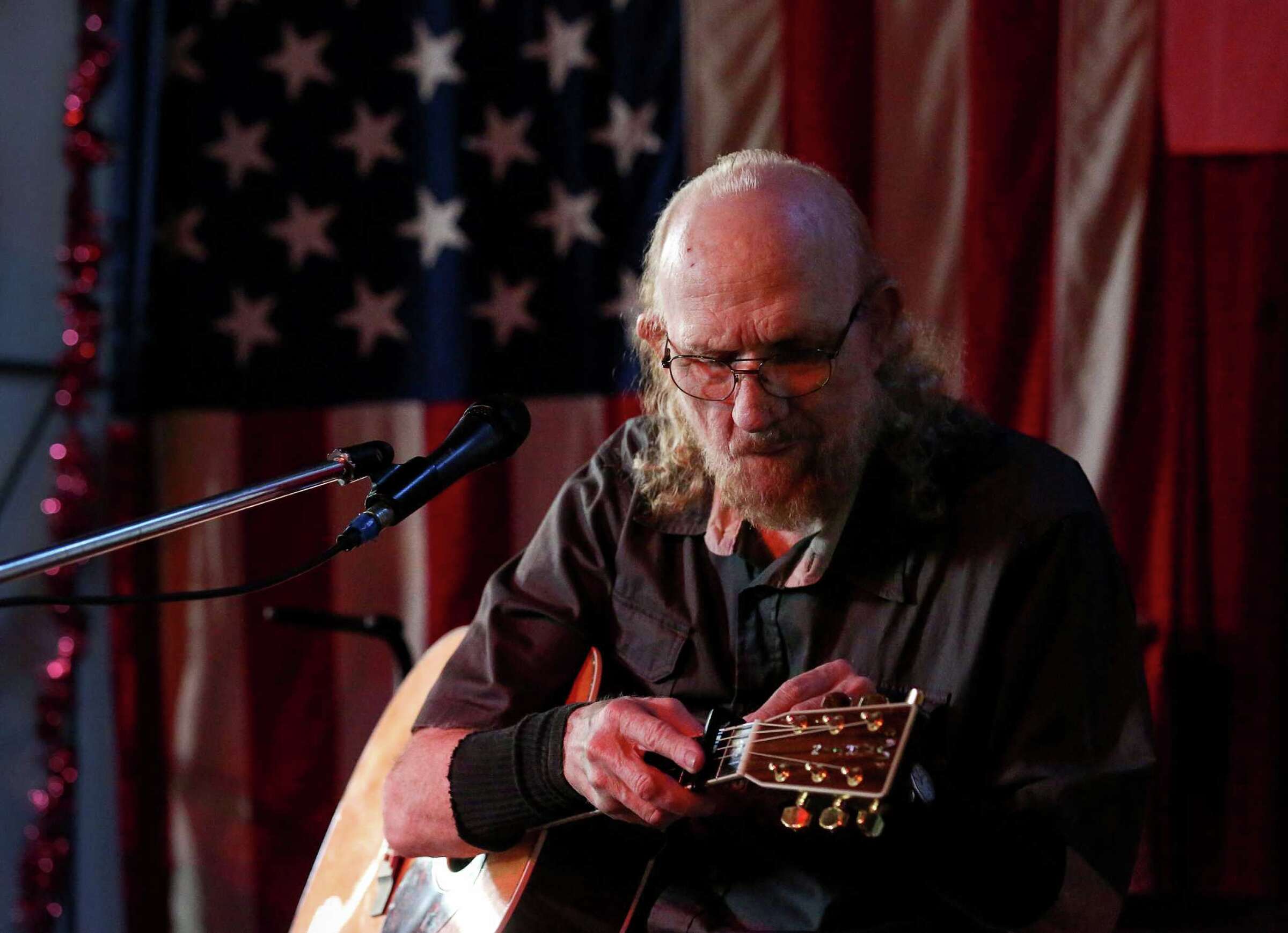 Like Old Quarter venue he's selling, Rex Bell one of the last of past ...