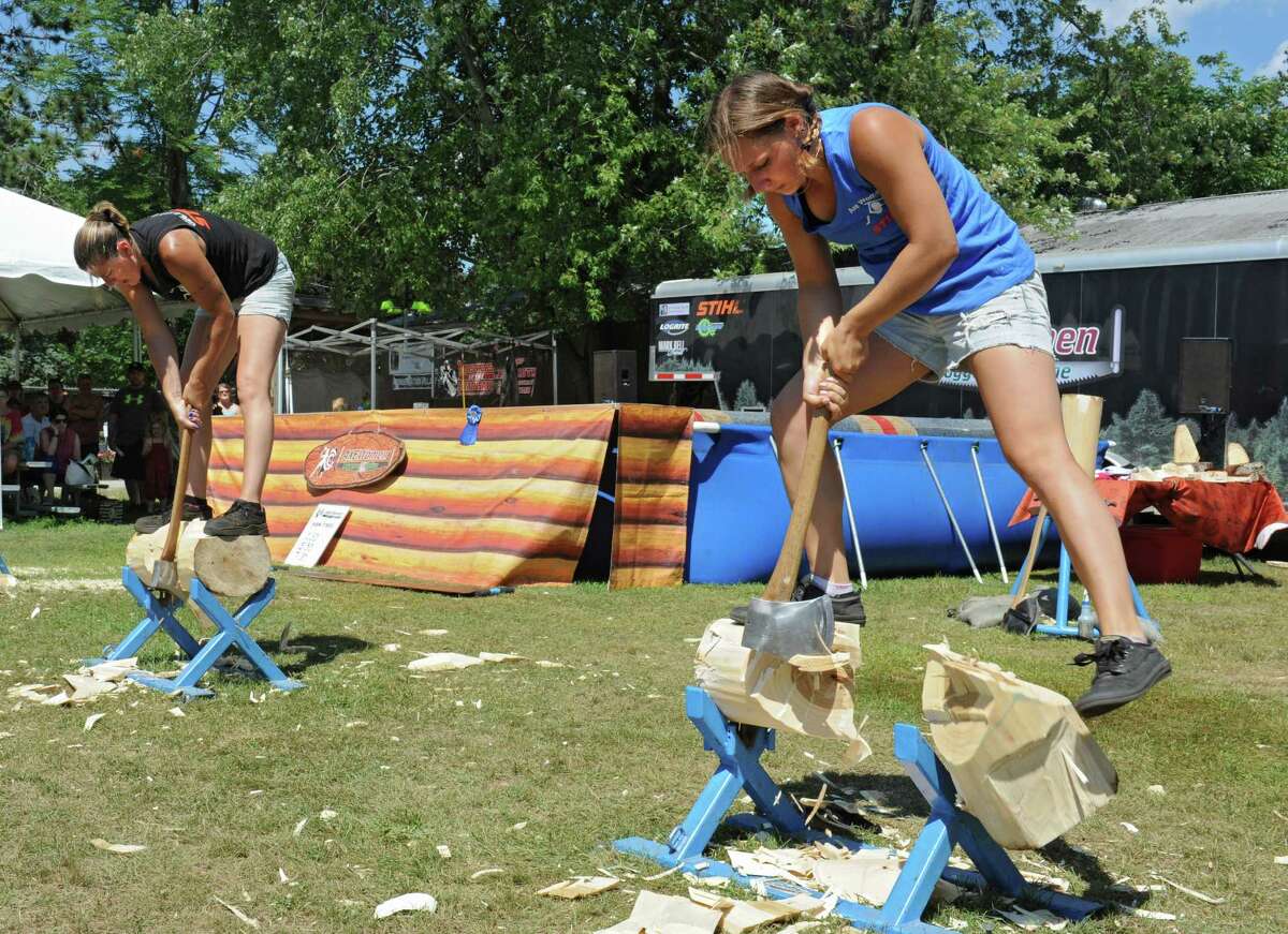 'Axe Women' lead regular lives — until they start chopping