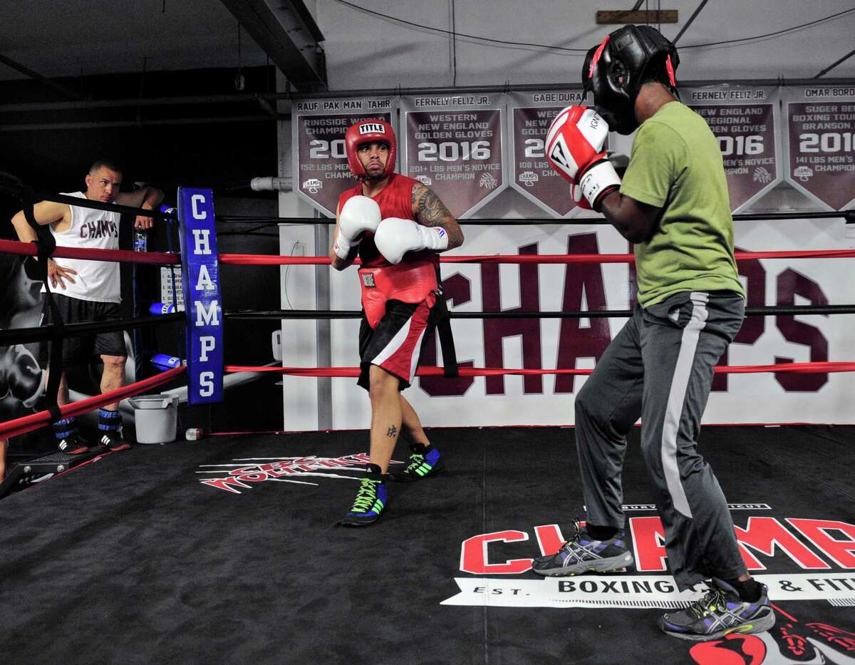 Danbury Wolfpack boxing team to compete at Ringside World Championships